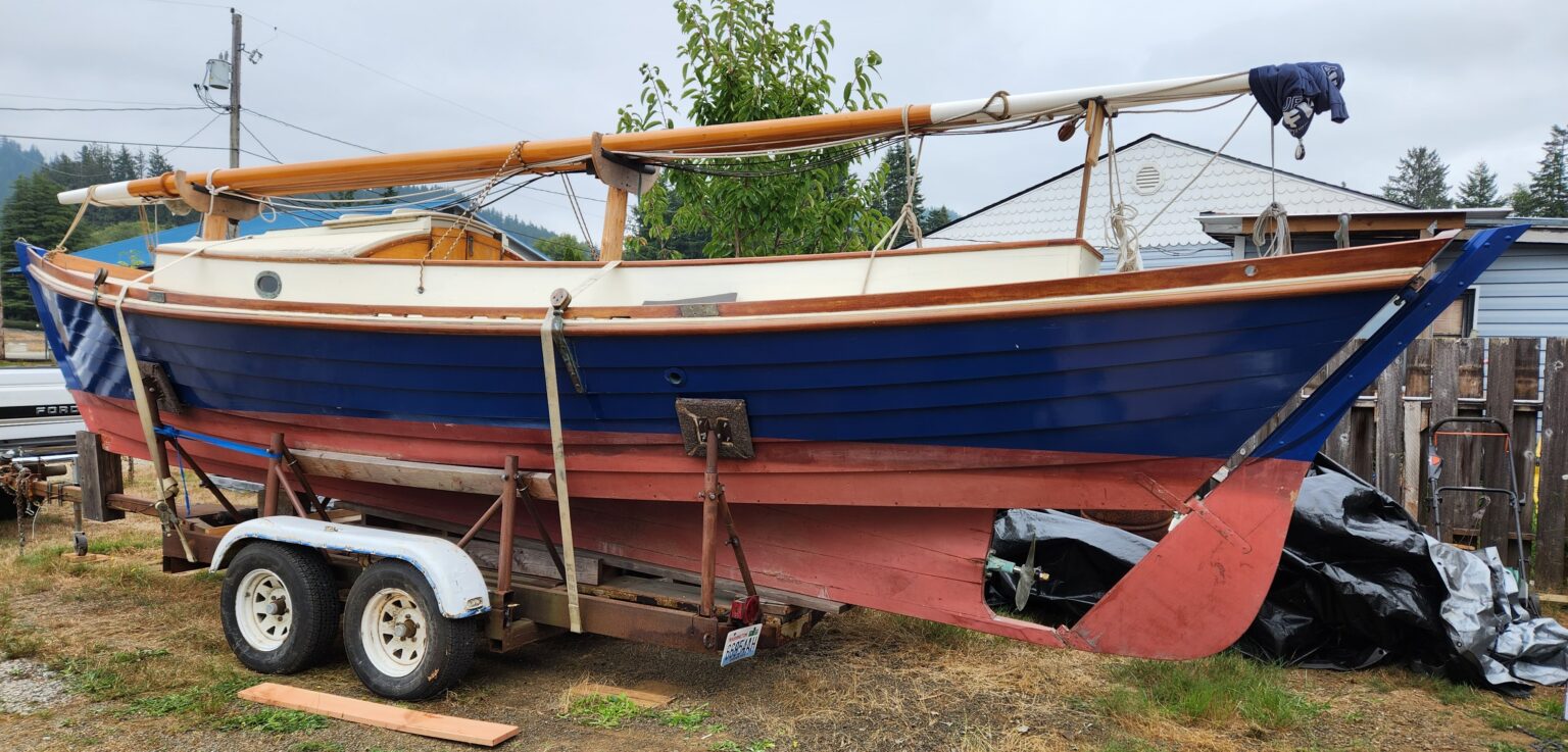 29' Winterborne Cowhorn Dory (1990) - PELICAN - Worldwide Classic Boat Show